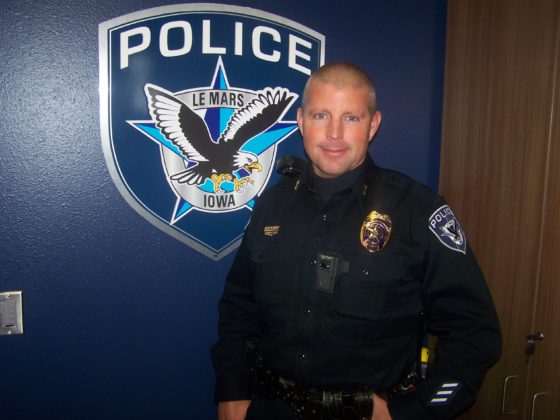 Le Mars Police Officers Equipped With Body Cameras - KLEM 1410
